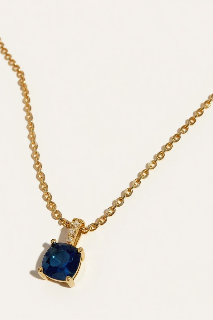 Azure Embrace Necklace – Orovya